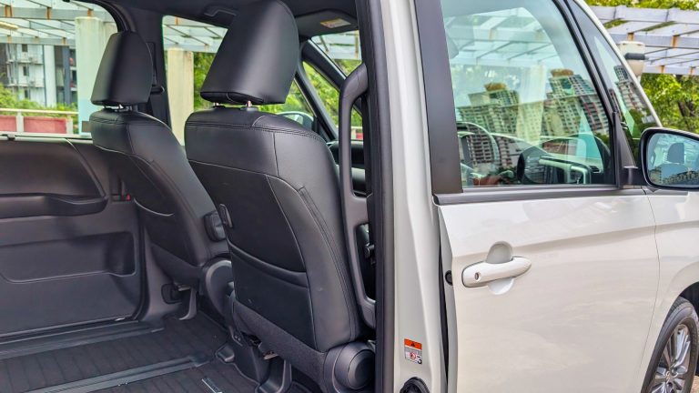 [Car Review] The All-New Toyota Noah Hybrid Hits the Sweet Spot - Asia 361